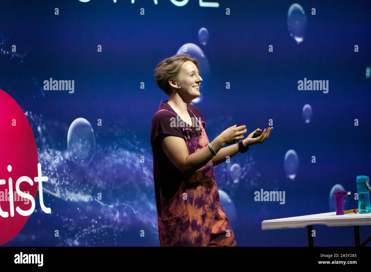 Biomedical analysis scientist making hi-res stock photography and ...