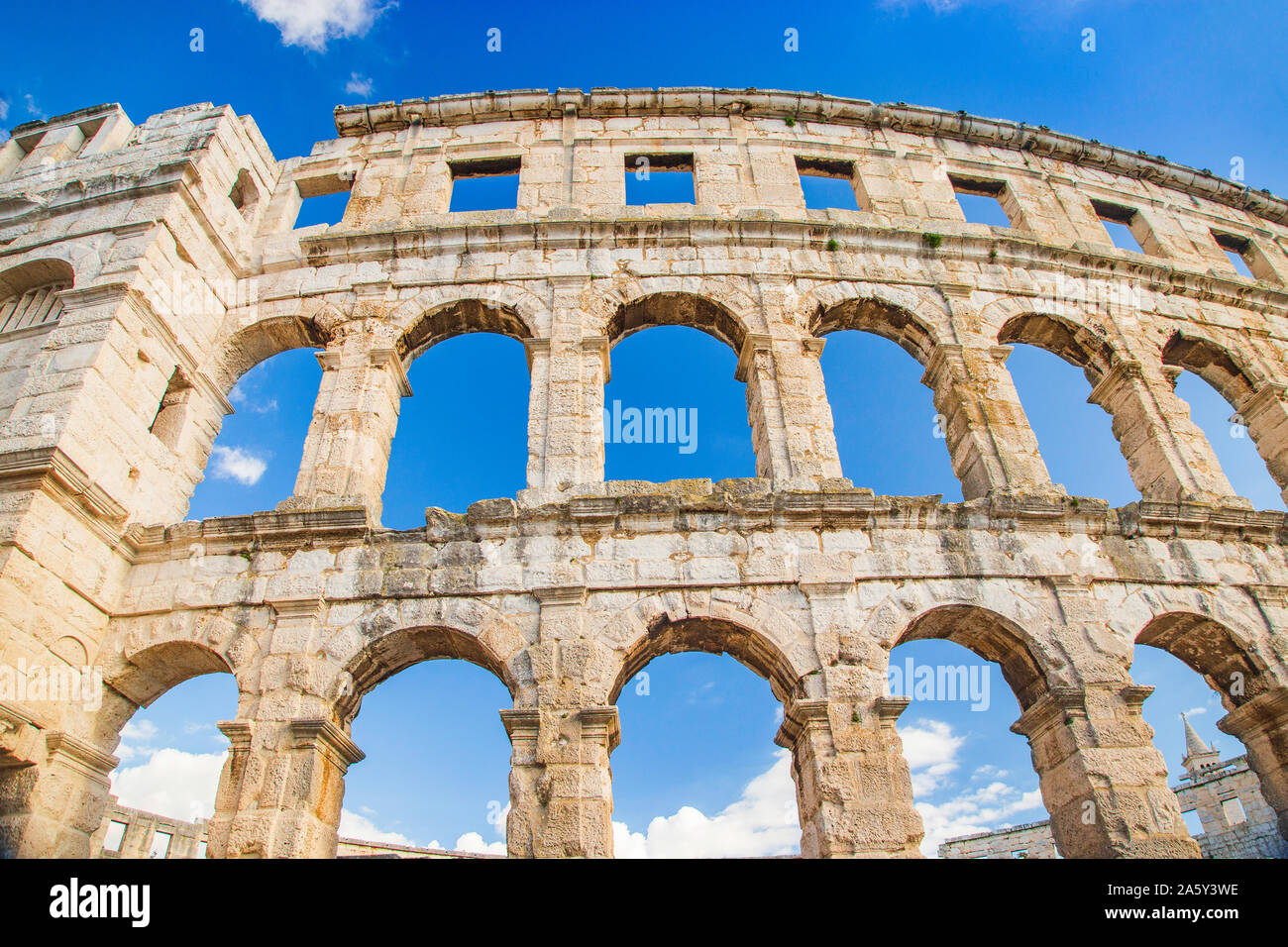 Amphitheater walls hi-res stock photography and images - Alamy