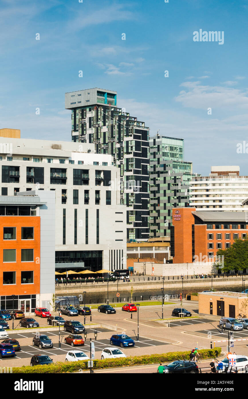 Liverpool. England, Merseyside, new modern buildings on the waterfront ...