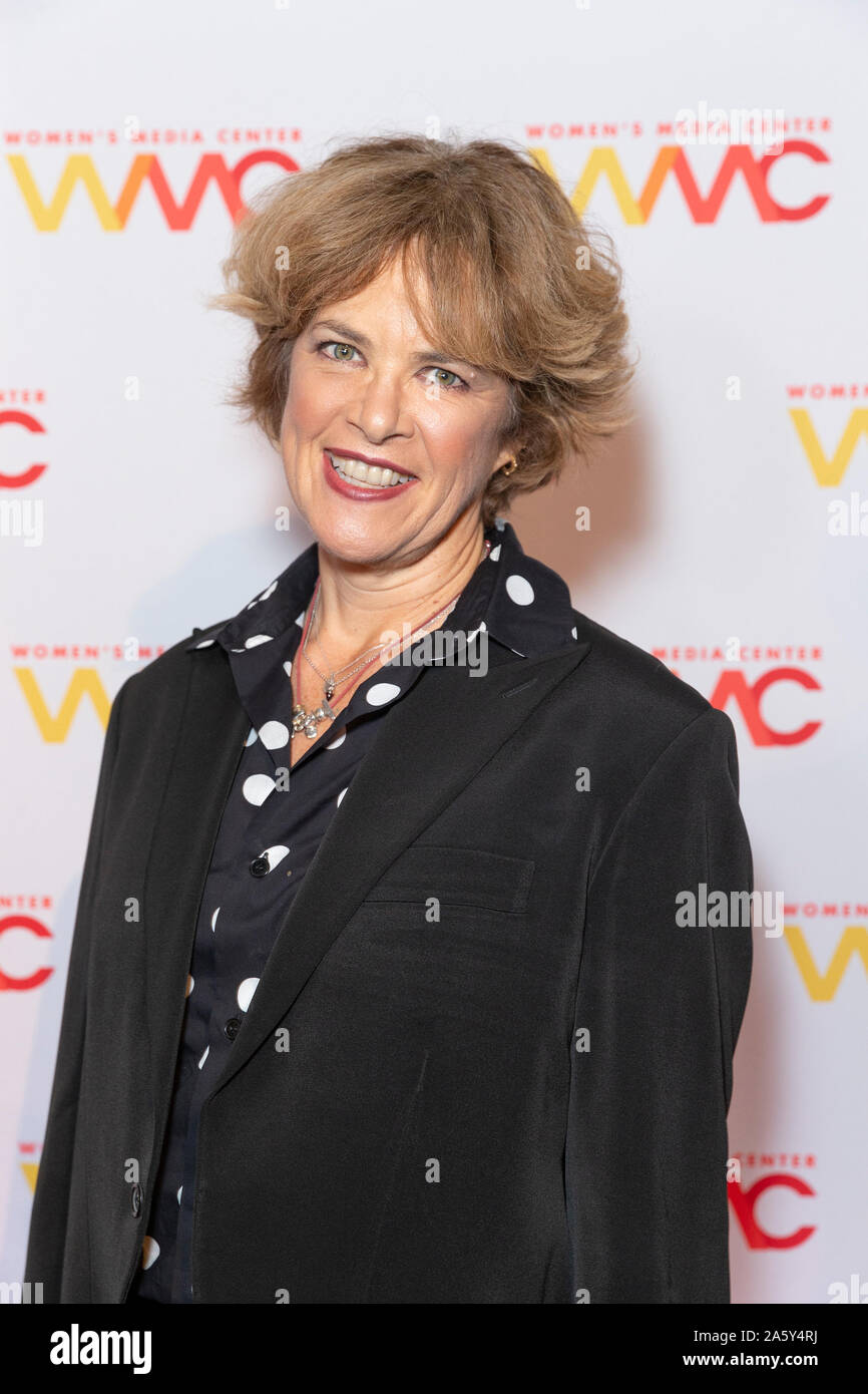 Laura flanders hi-res stock photography and images - Alamy