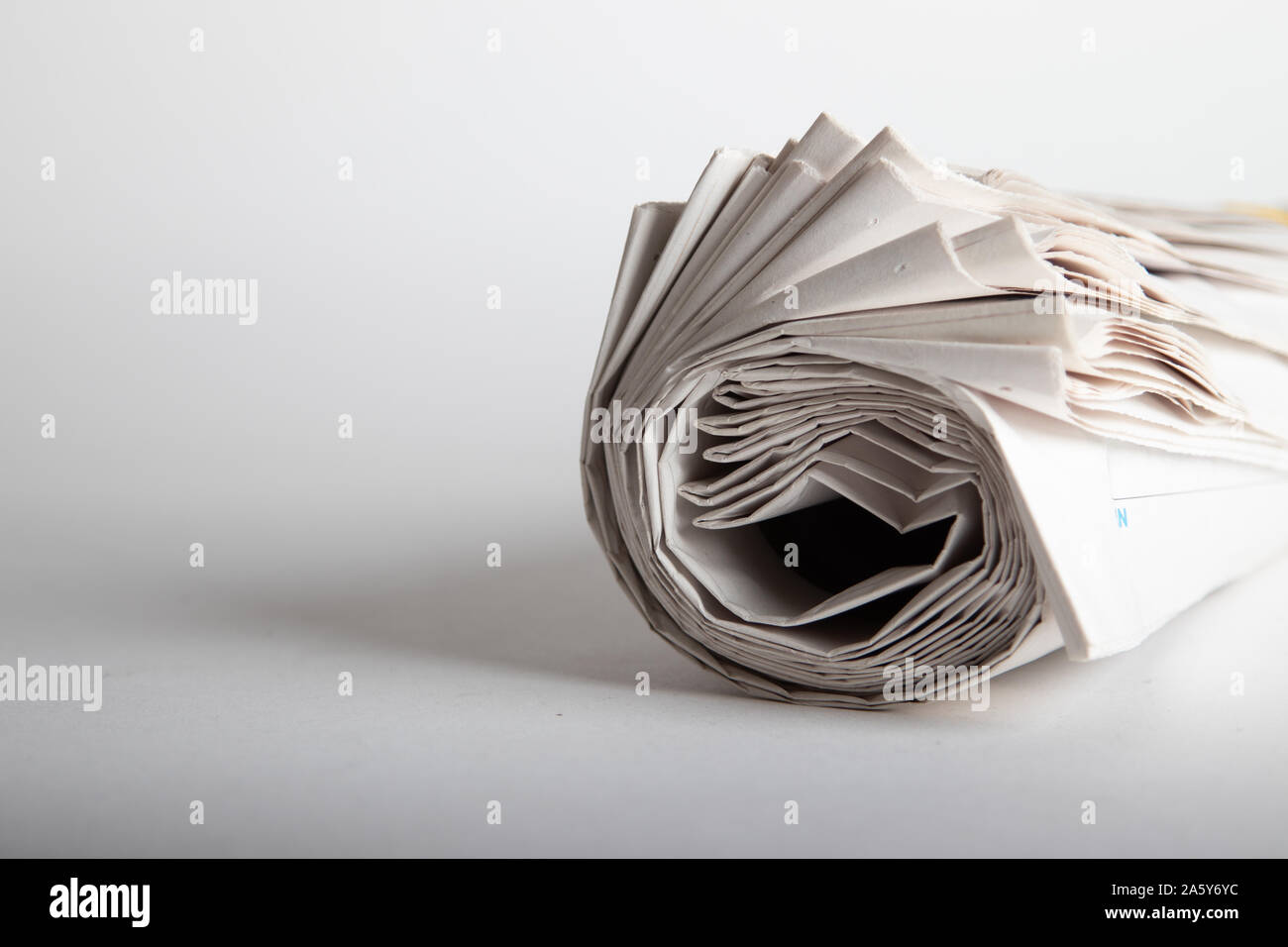 Newspaper front page blank hi-res stock photography and images - Alamy