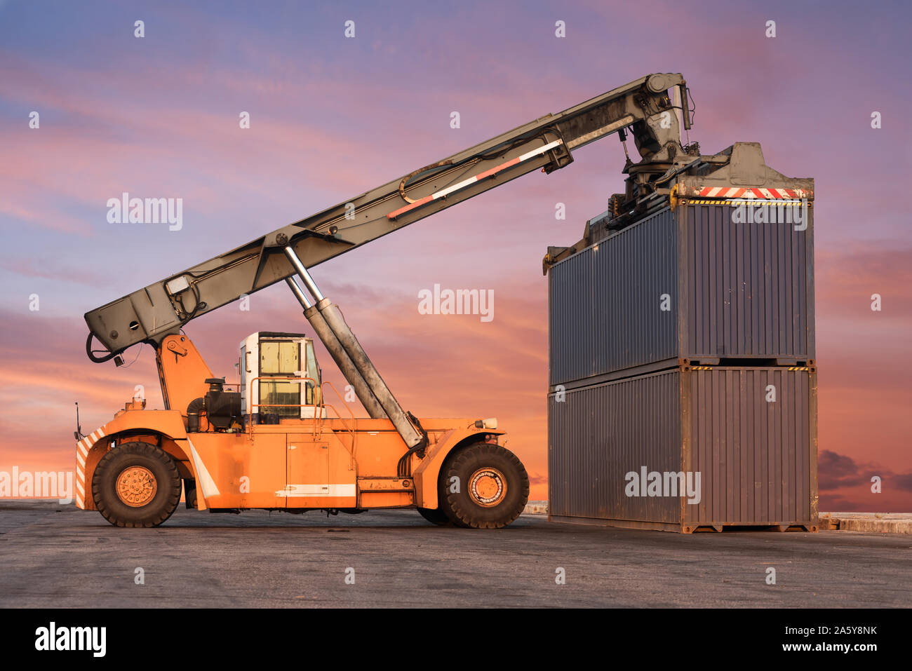 Container stacker load truck hi-res stock photography and images - Alamy