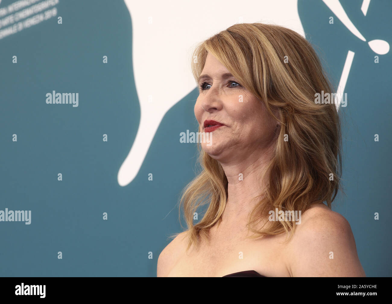 Laura dern marriage story hi-res stock photography and images - Alamy