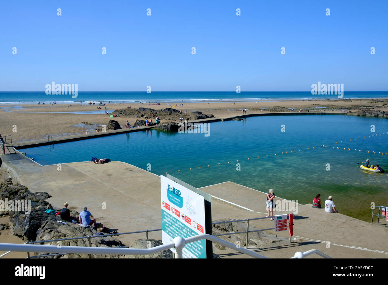 Bude sea pool cornwall hi-res stock photography and images - Alamy