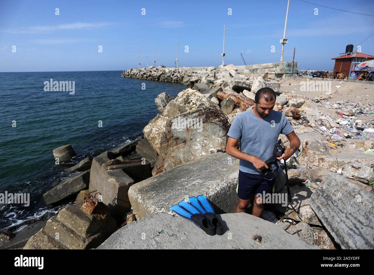 Gaza underwater hi-res stock photography and images - Alamy