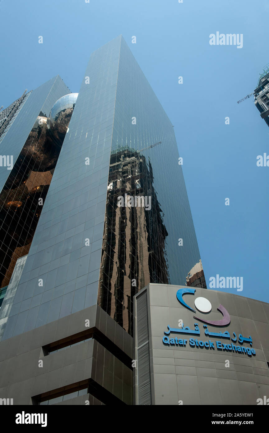 The Qatar Stock Exchange Building in the capital Doha Stock Photo - Alamy