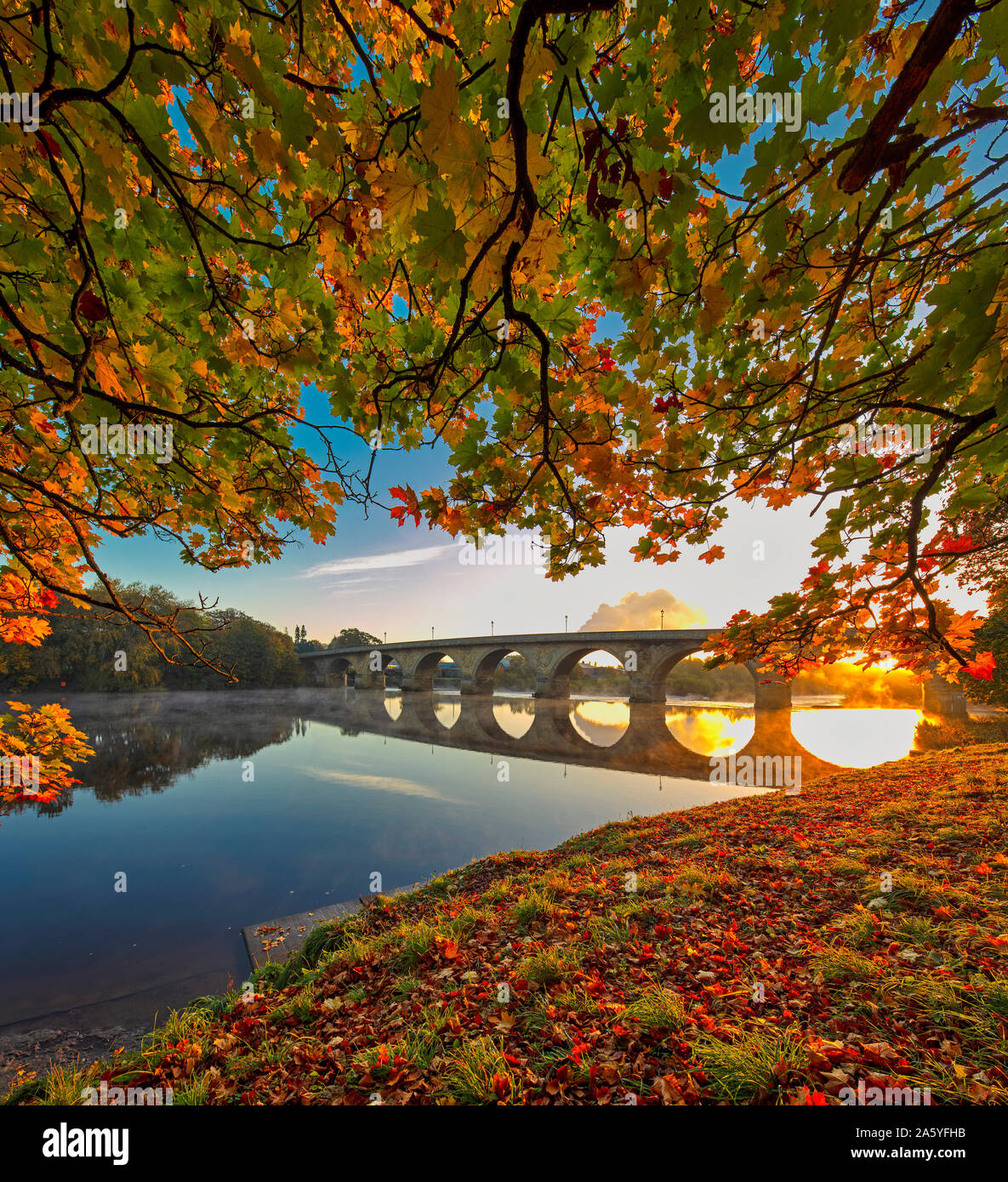 Dawn river tyne green hi-res stock photography and images - Alamy