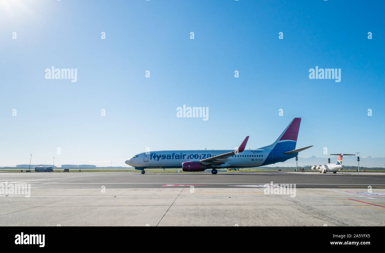 Safair airplane hi-res stock photography and images - Alamy