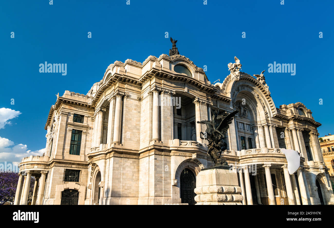 Mexico city fine arts building hi-res stock photography and images - Alamy