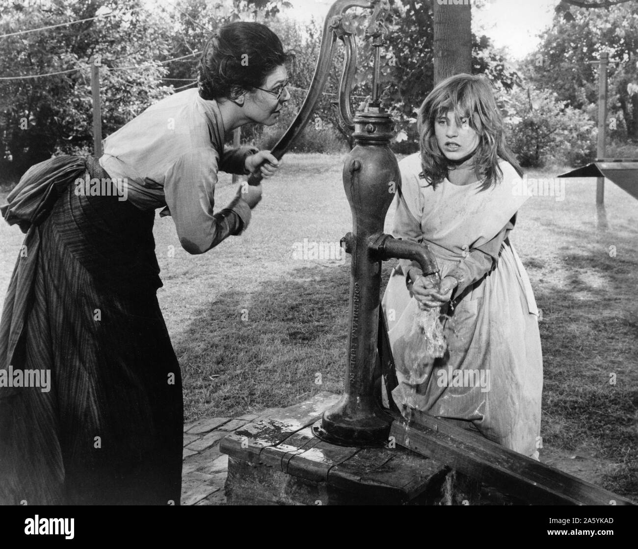 The Miracle Worker Year : 1962 USA Director : Arthur Penn Anne Bancroft ...