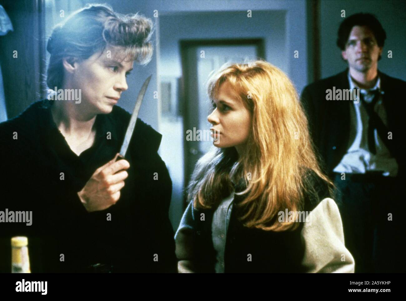 Trust Year : 1990 USA / UK Director : Hal Hartley Rebecca Nelson ...