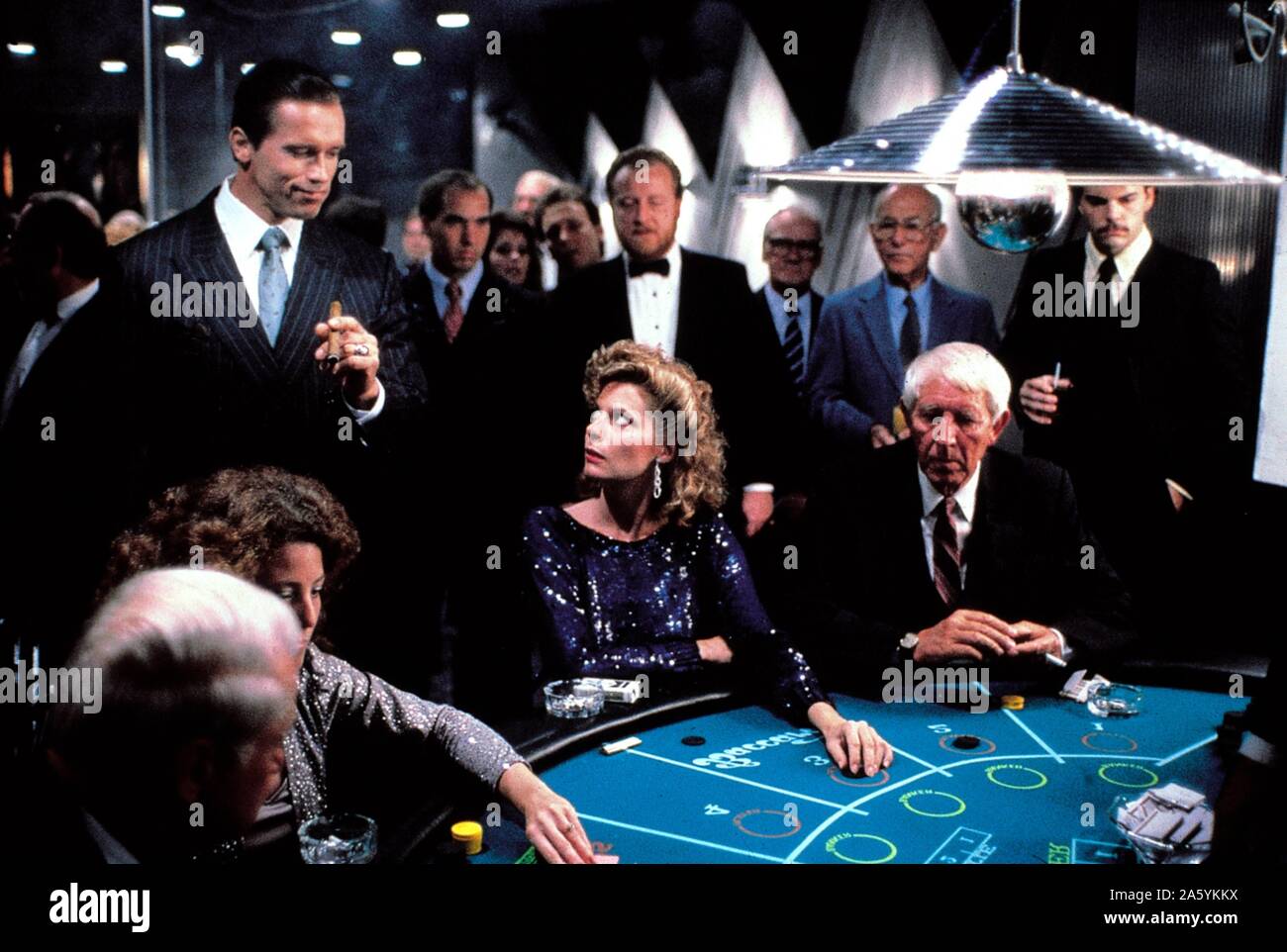 Raw Deal Year : 1986 USA Director : John Irvin Arnold Schwarzenegger ...