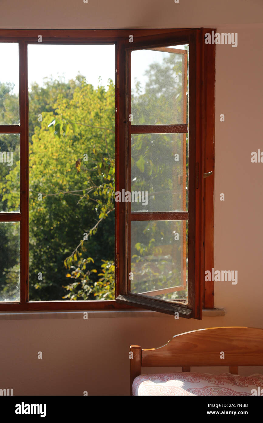 See through bedroom hi-res stock photography and images - Alamy