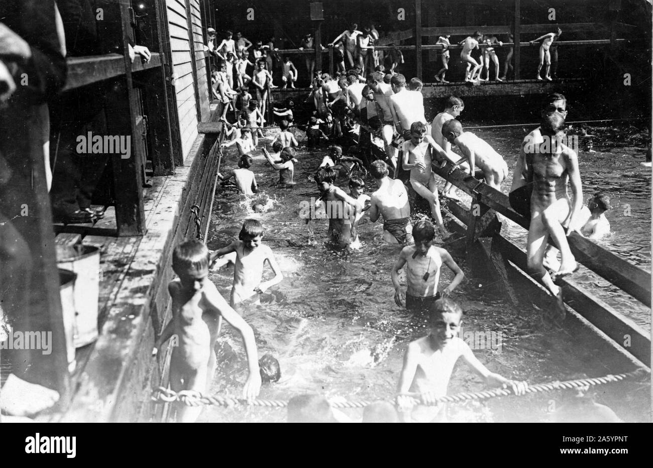 Bathing suits 1900s hi-res stock photography and images - Alamy