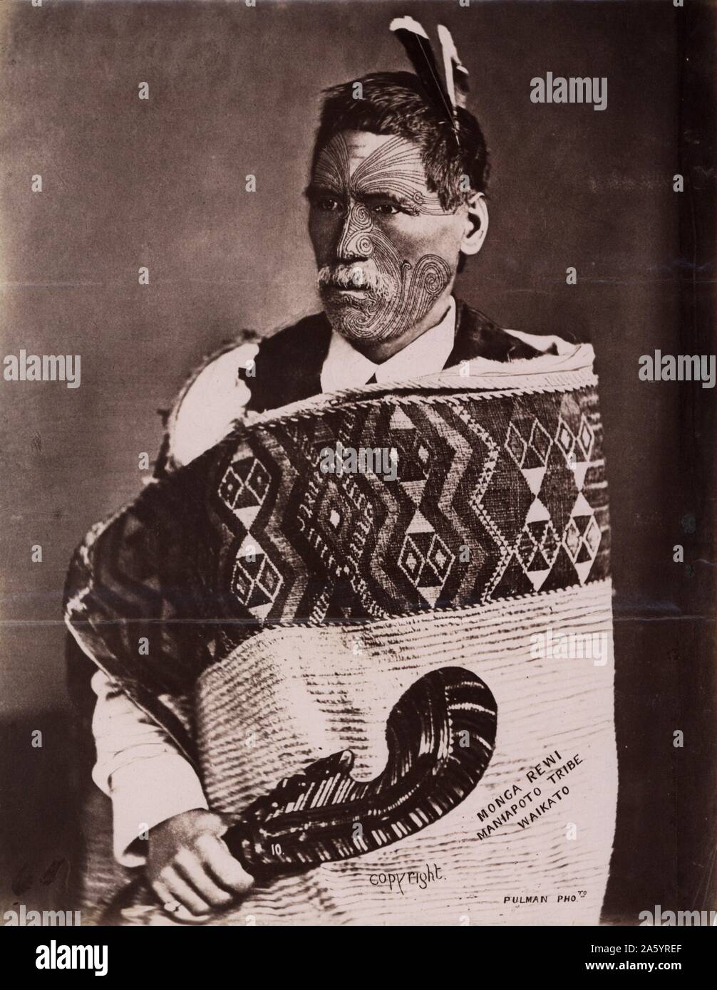 Portrait of a tattooed Maori Chief, Monga Rewi, Maniapoto Tribe ...