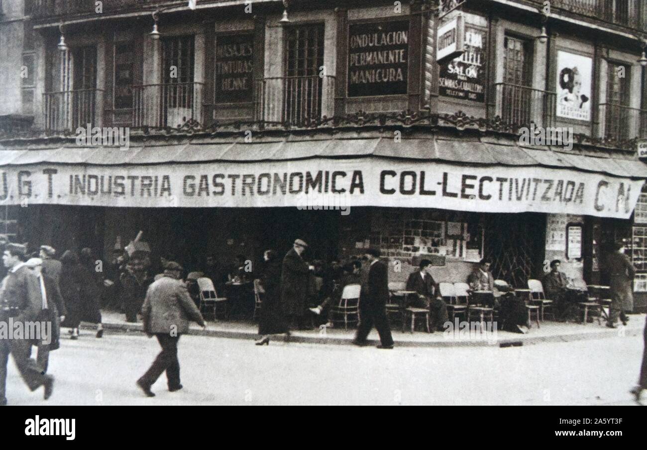 Collective food and general store in Barcelona owned by the CNT-FAI ...