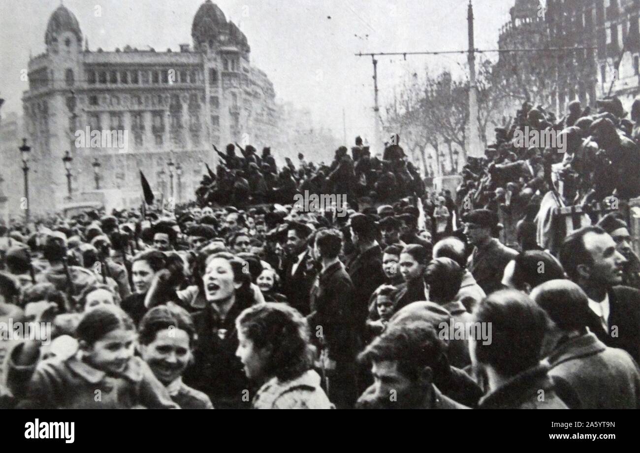 Spanish civil war victory parade hi-res stock photography and images ...
