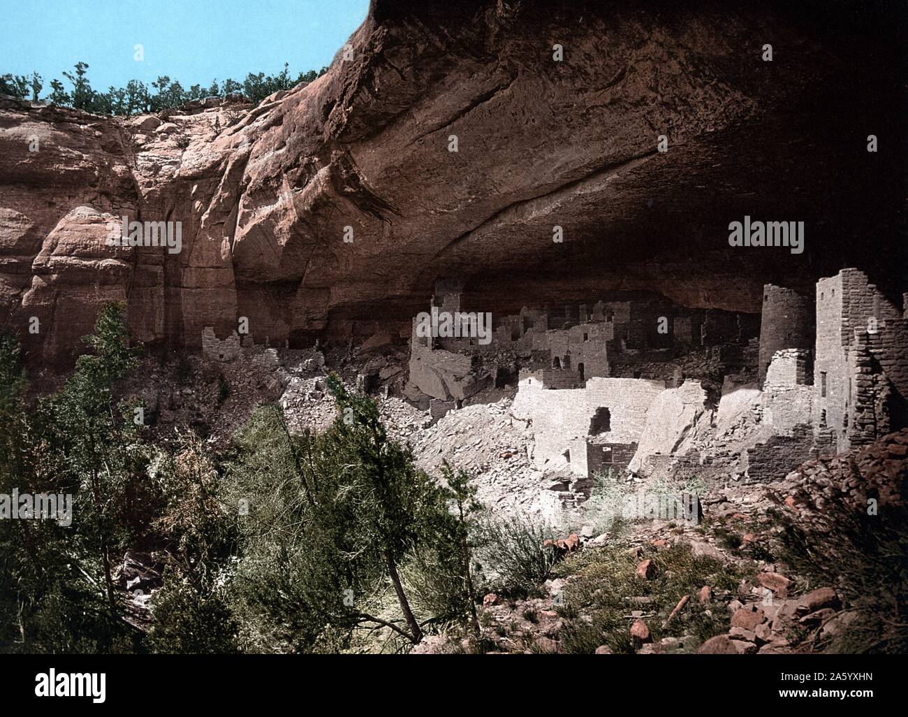 Colour photograph of Cliff Palace. The largest cliff dwelling in North ...