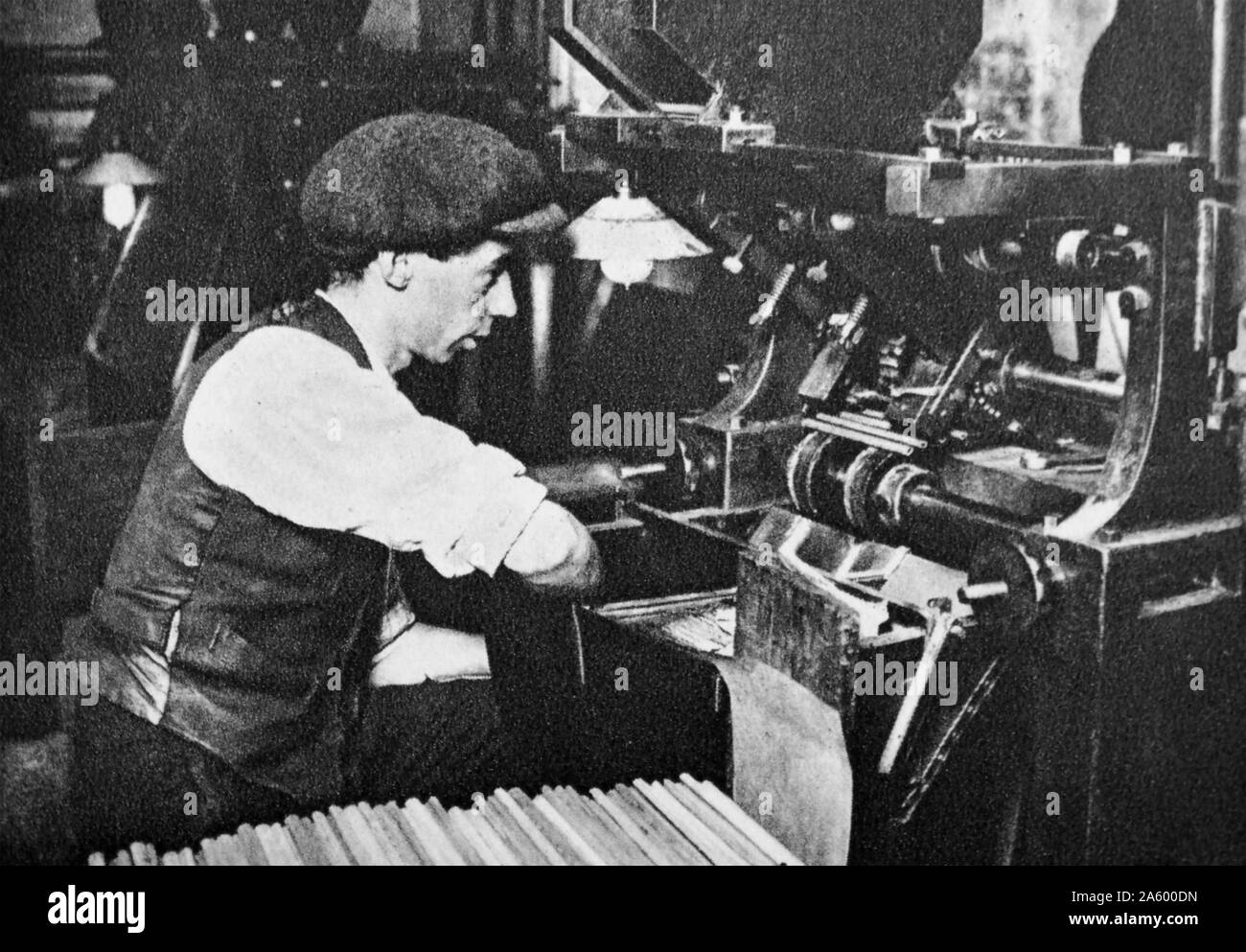 1920s factory hi-res stock photography and images - Alamy
