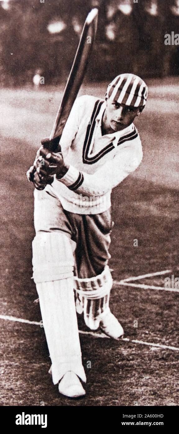 Vintage cricket hi-res stock photography and images - Alamy