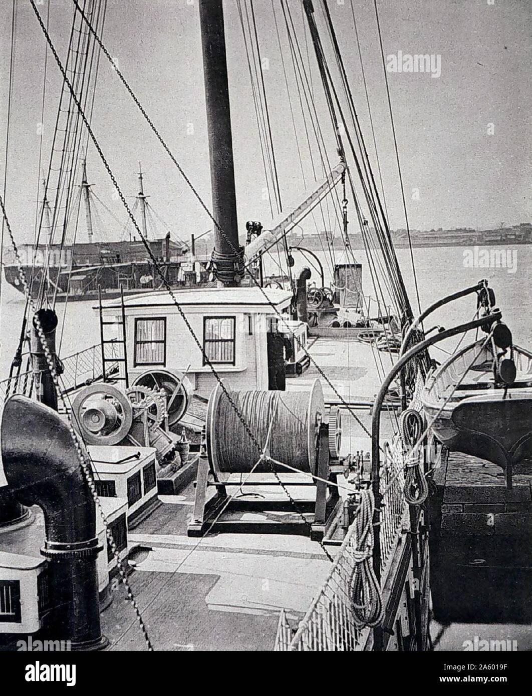 Deep sea dredging hi-res stock photography and images - Alamy