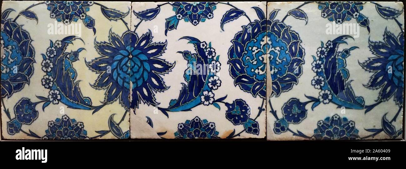 Syrian tiles hi-res stock photography and images - Alamy