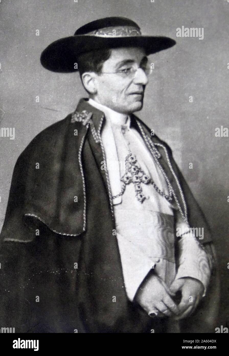 Pope benedict xv hi-res stock photography and images - Alamy