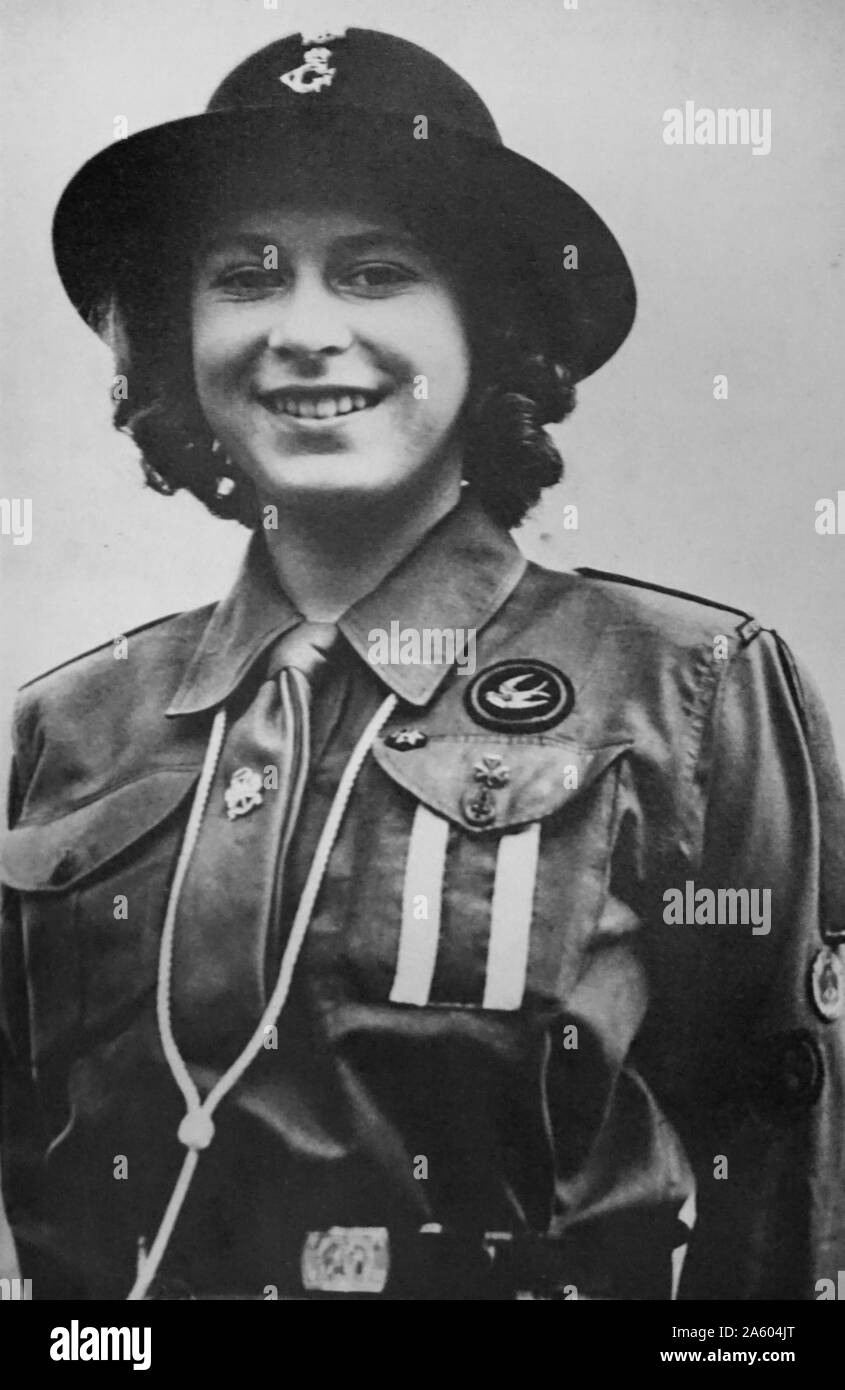 Princess elizabeth girl guide hi-res stock photography and images - Alamy