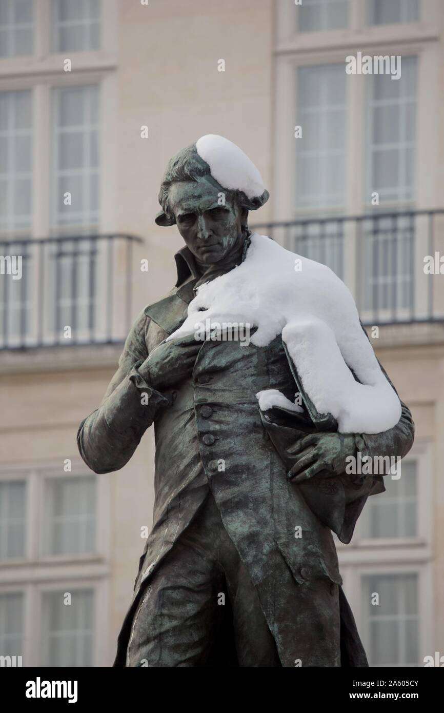 Modiano quai conti hi-res stock photography and images - Alamy