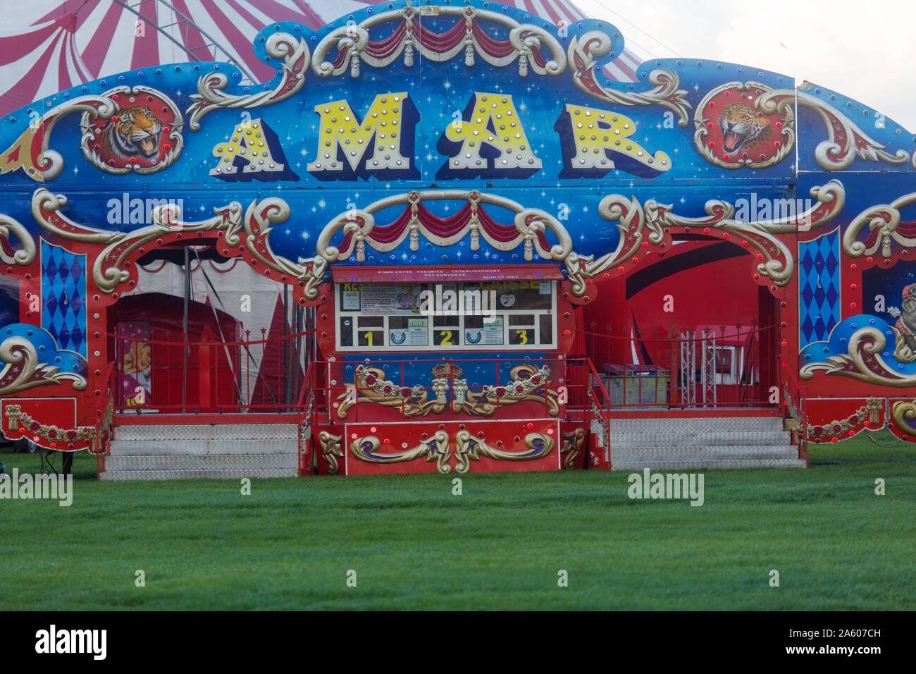 Cirque amar hi-res stock photography and images - Alamy
