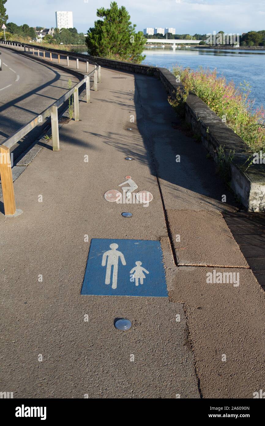 France, Brittany, Morbihan, Lorient, Boulevard du Scorff, walkway for ...