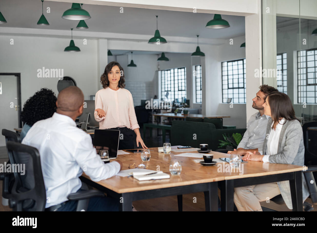 In office diverse businesswomen hi-res stock photography and images - Alamy