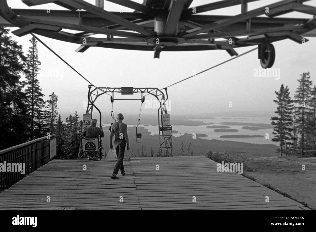 Skilift am Gesundaberget, Sollerön, Schweden, 1969. Ski lift at ...