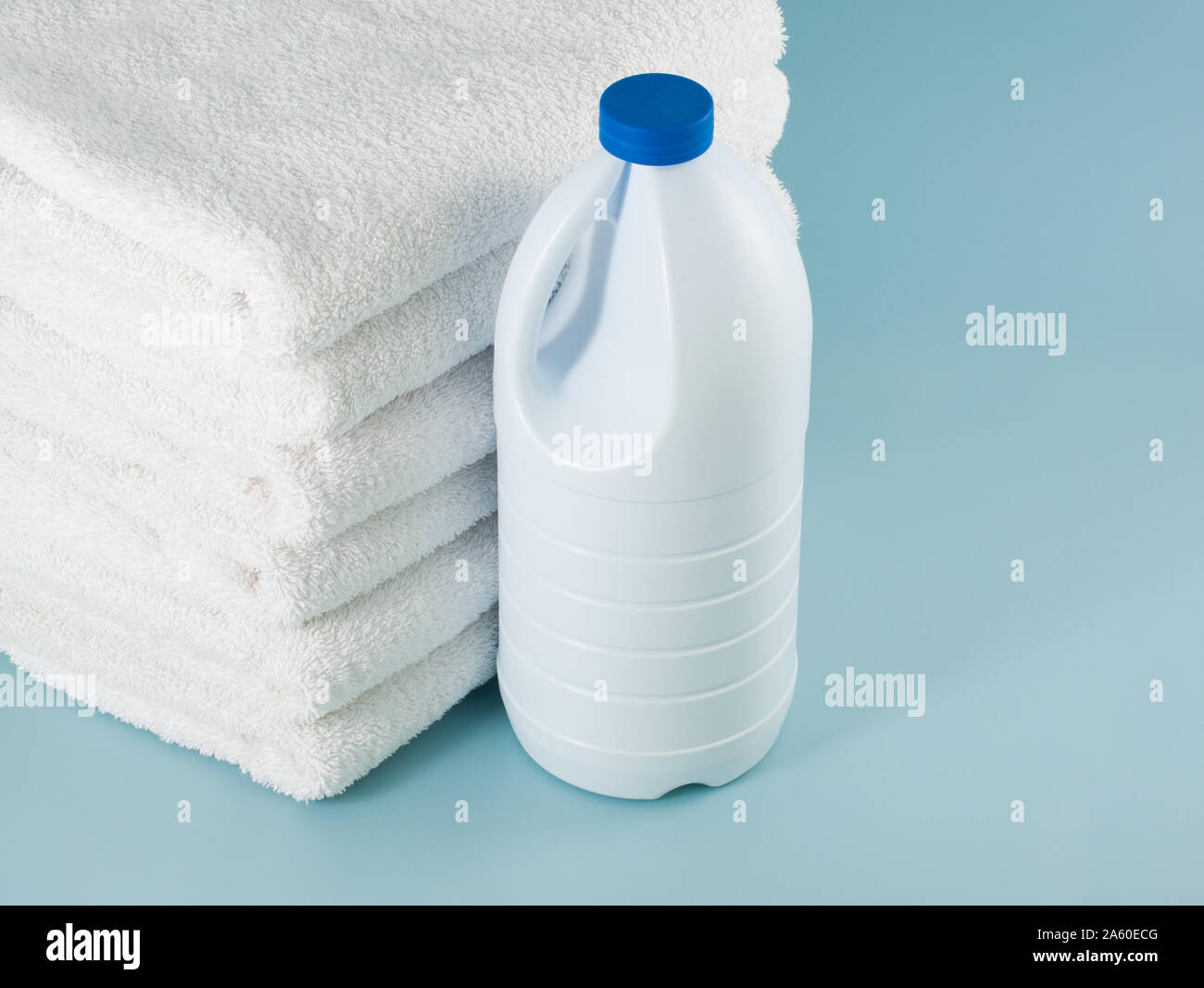 Bleach bottle hi-res stock photography and images - Alamy