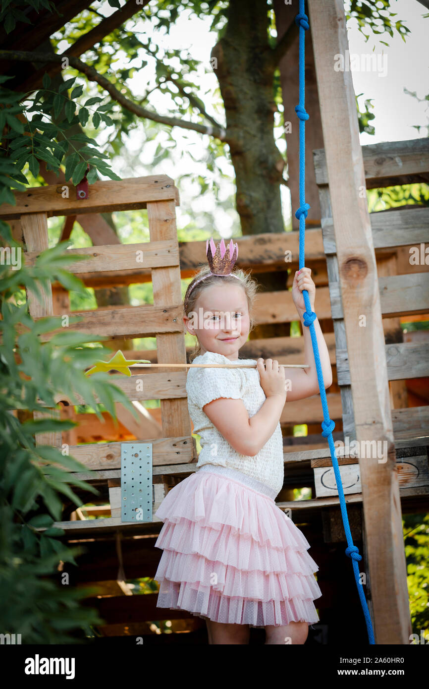 Child dressed as princess hi-res stock photography and images - Alamy