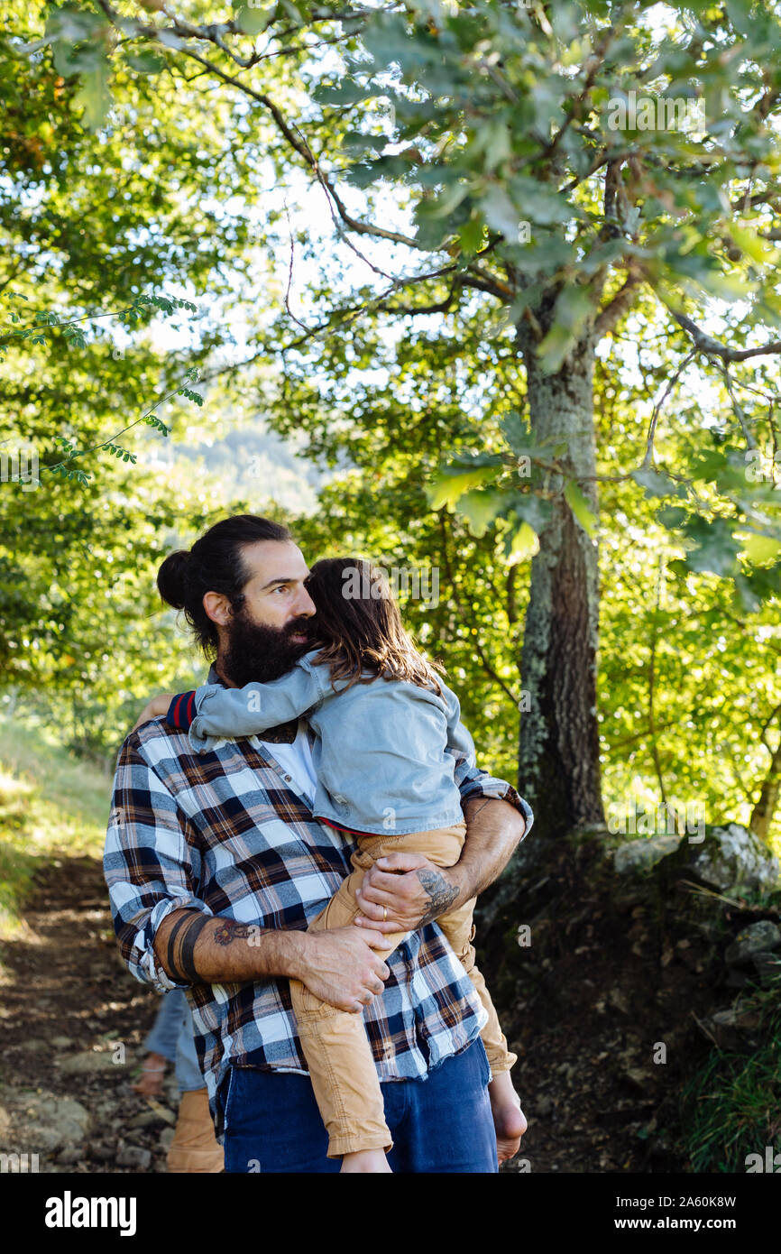 Kid father forest hi-res stock photography and images - Alamy