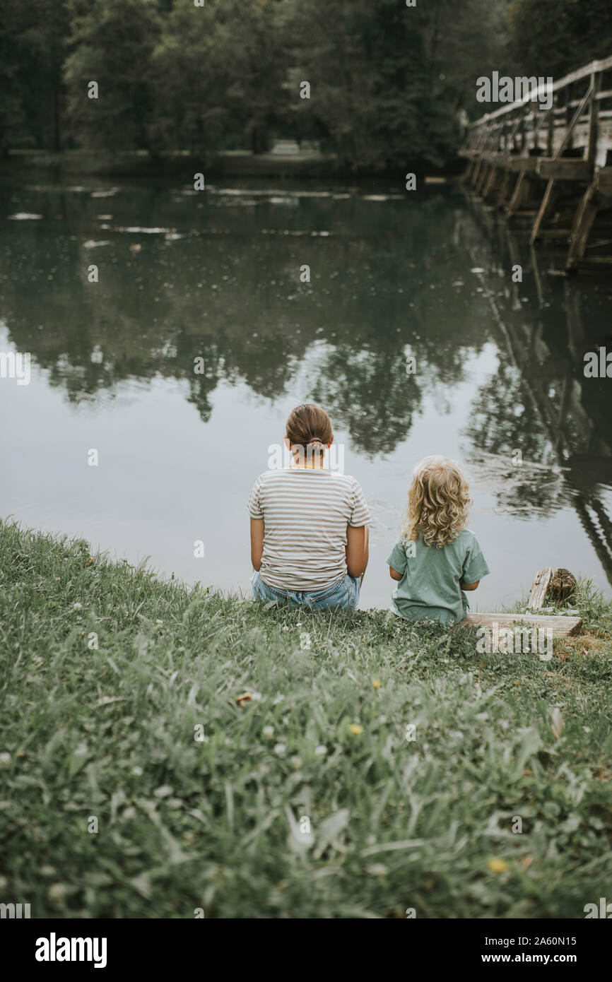 Riverside family harmony hi-res stock photography and images - Alamy