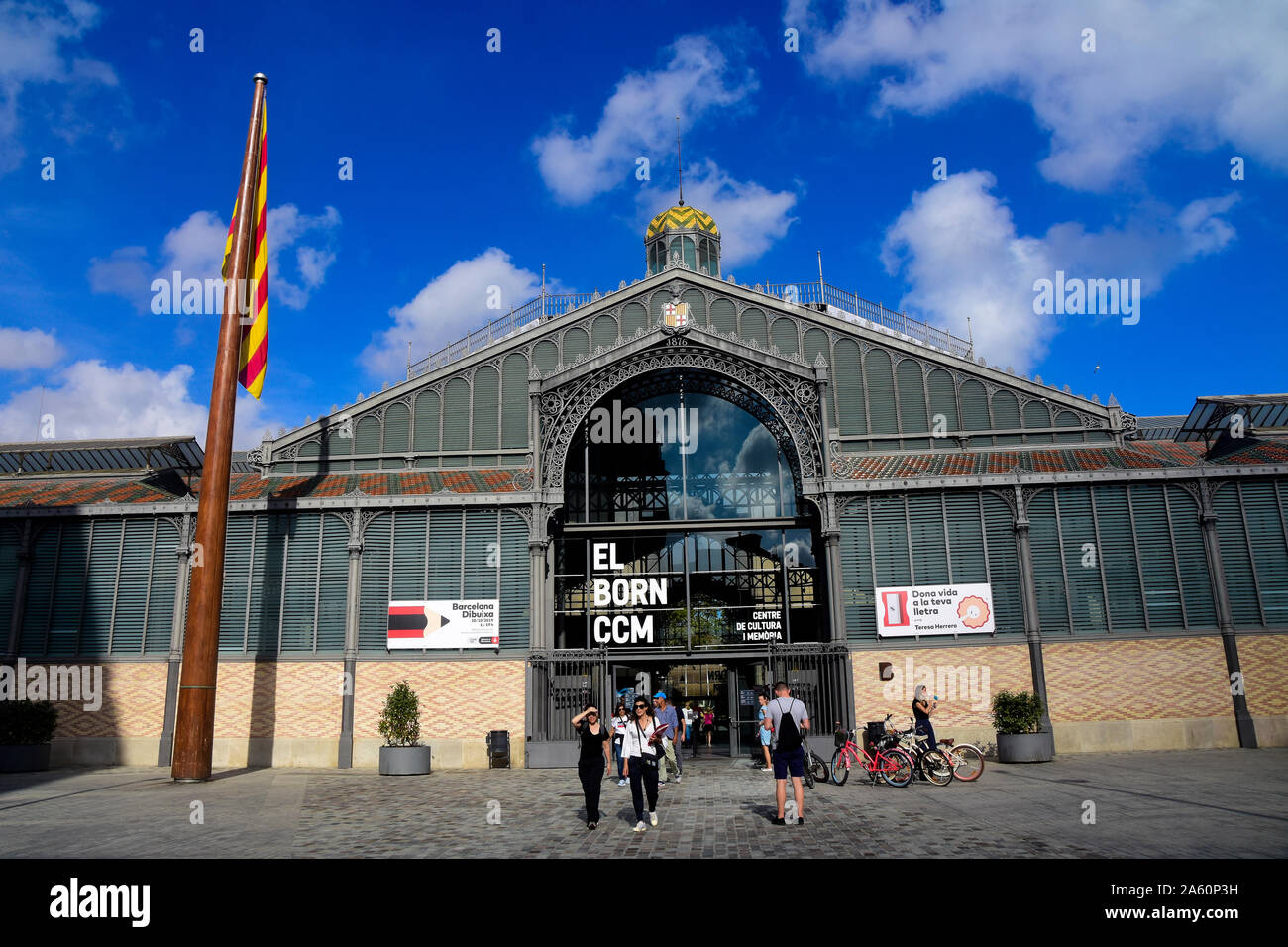 Mercado del art nouveau hi-res stock photography and images - Alamy