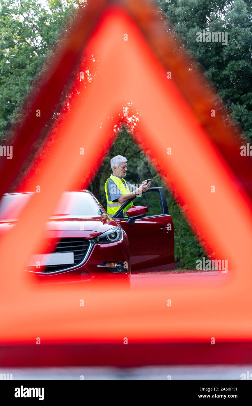 Broken triangle hi-res stock photography and images - Alamy