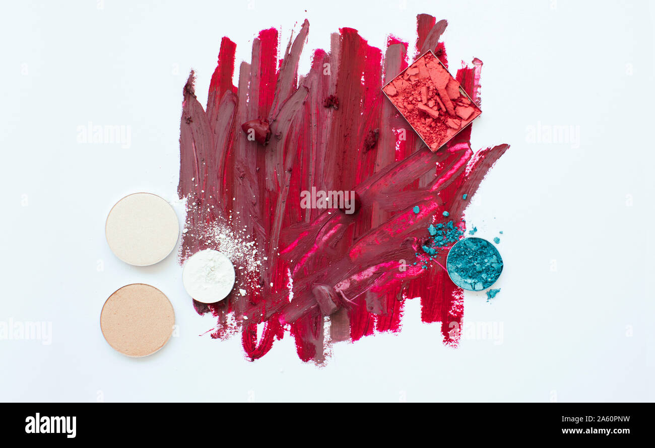 Lipsticks hi-res stock photography and images - Alamy