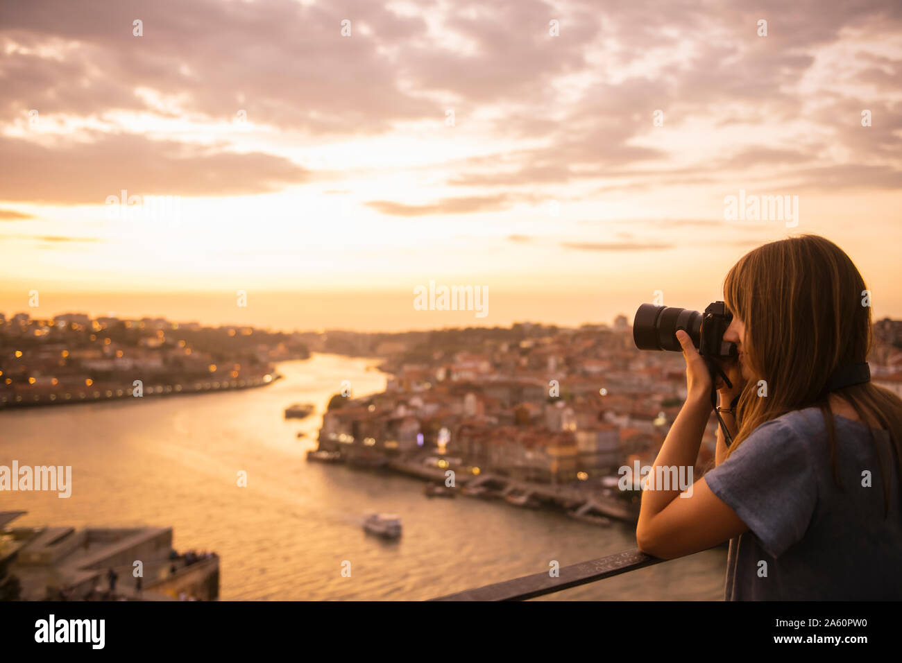 Porto woman hi-res stock photography and images - Alamy