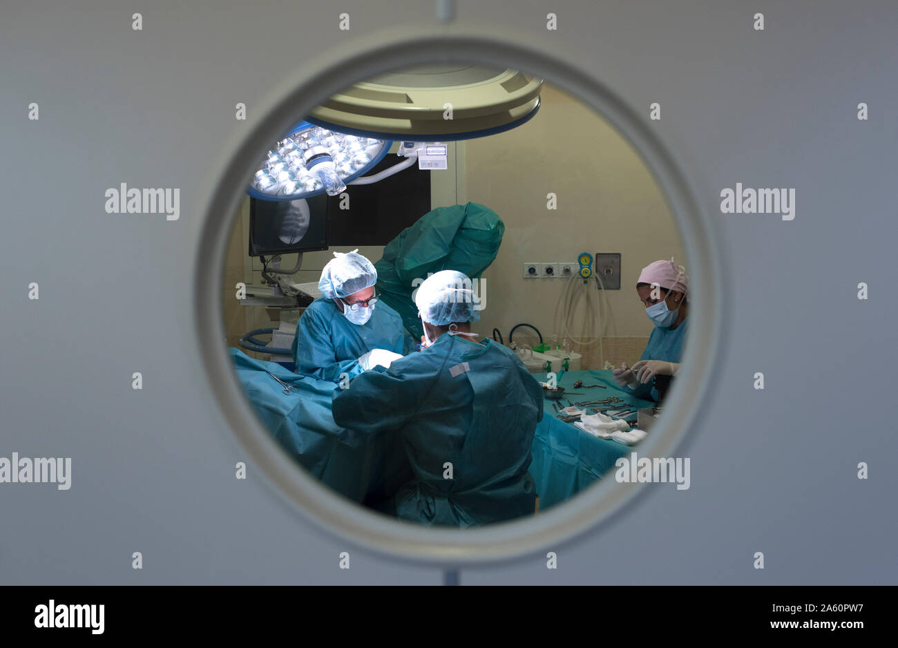 Surgery room entrance hi-res stock photography and images - Alamy