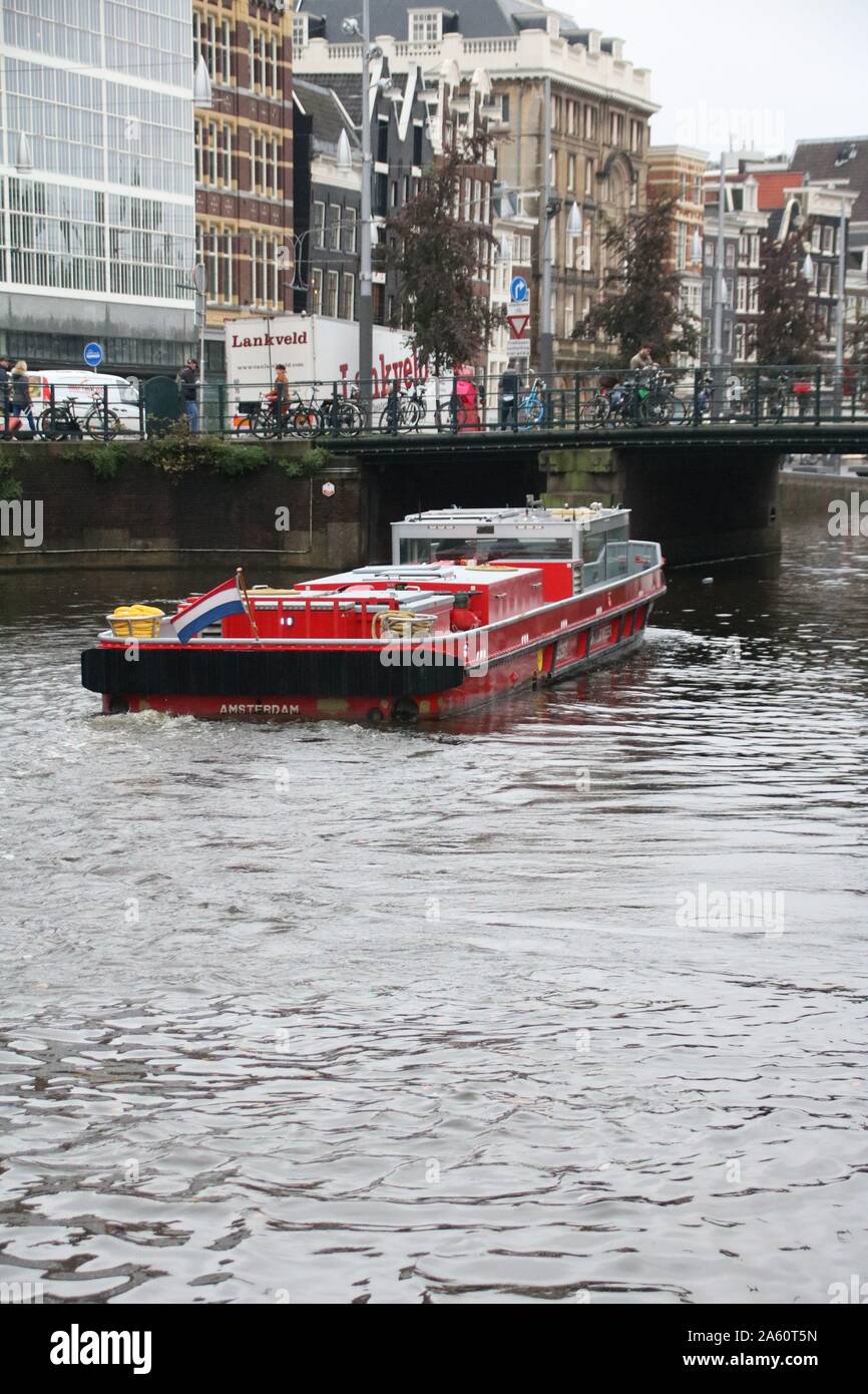 Fire barge boat hi-res stock photography and images - Alamy