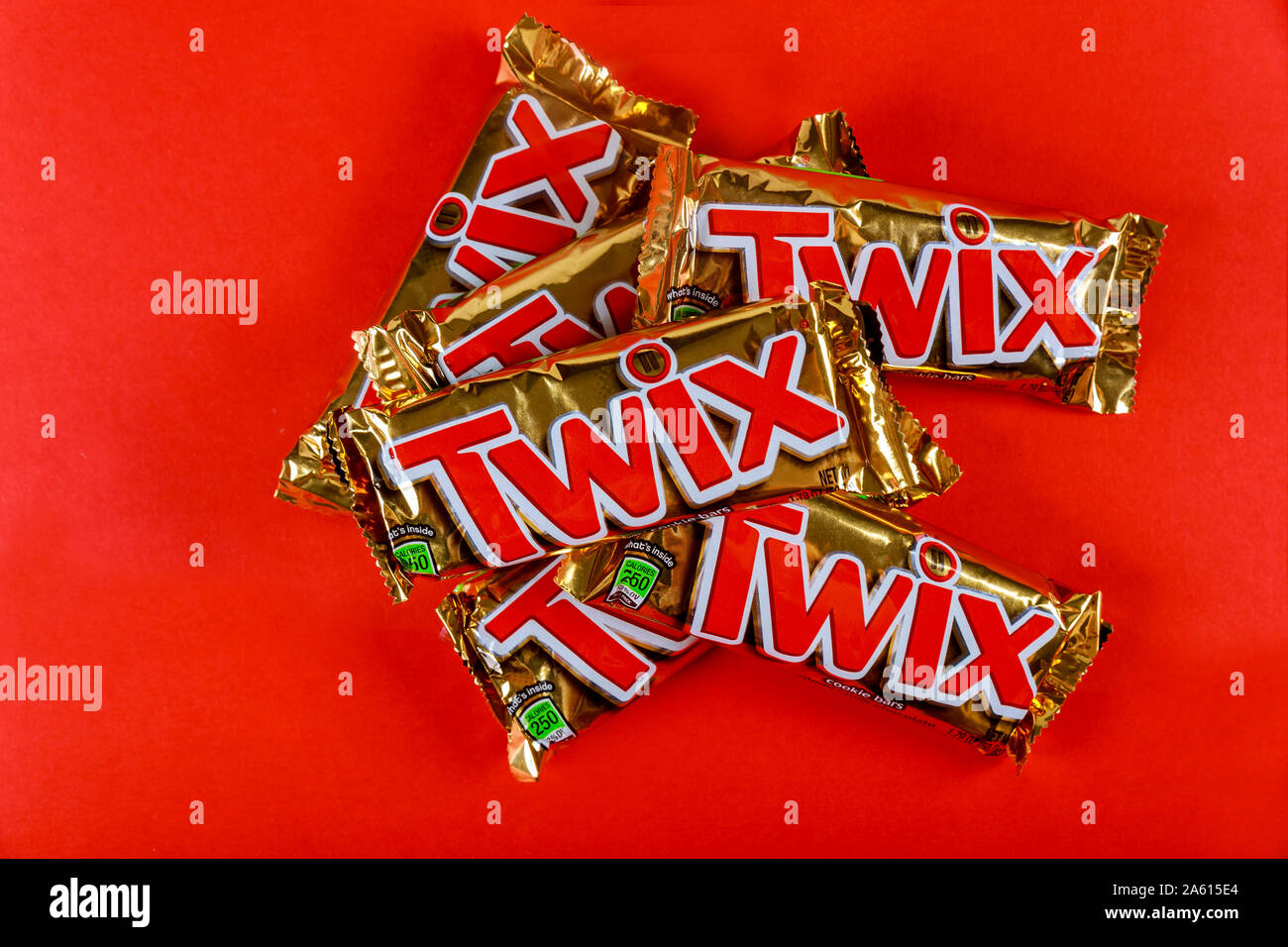 Twix candy bar wrapper hi-res stock photography and images - Alamy