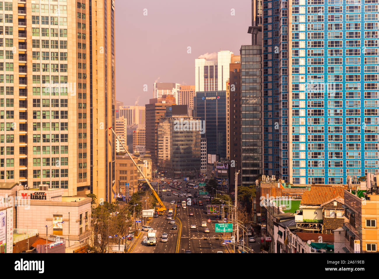 Seoul cityscapes, skyline, high rise office buildings and skyscrapers ...