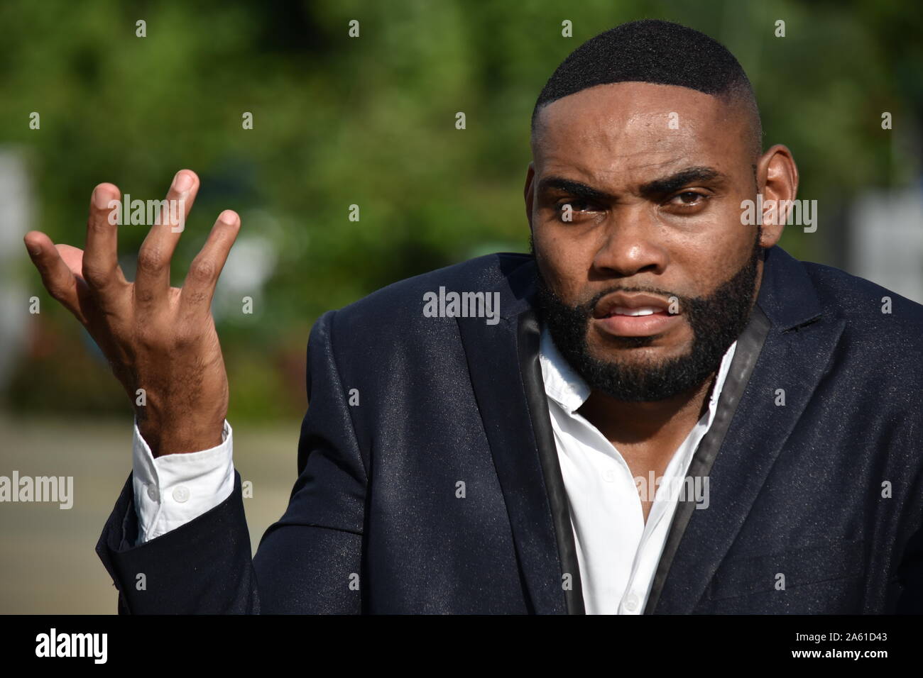 Unshaven man hi-res stock photography and images - Alamy