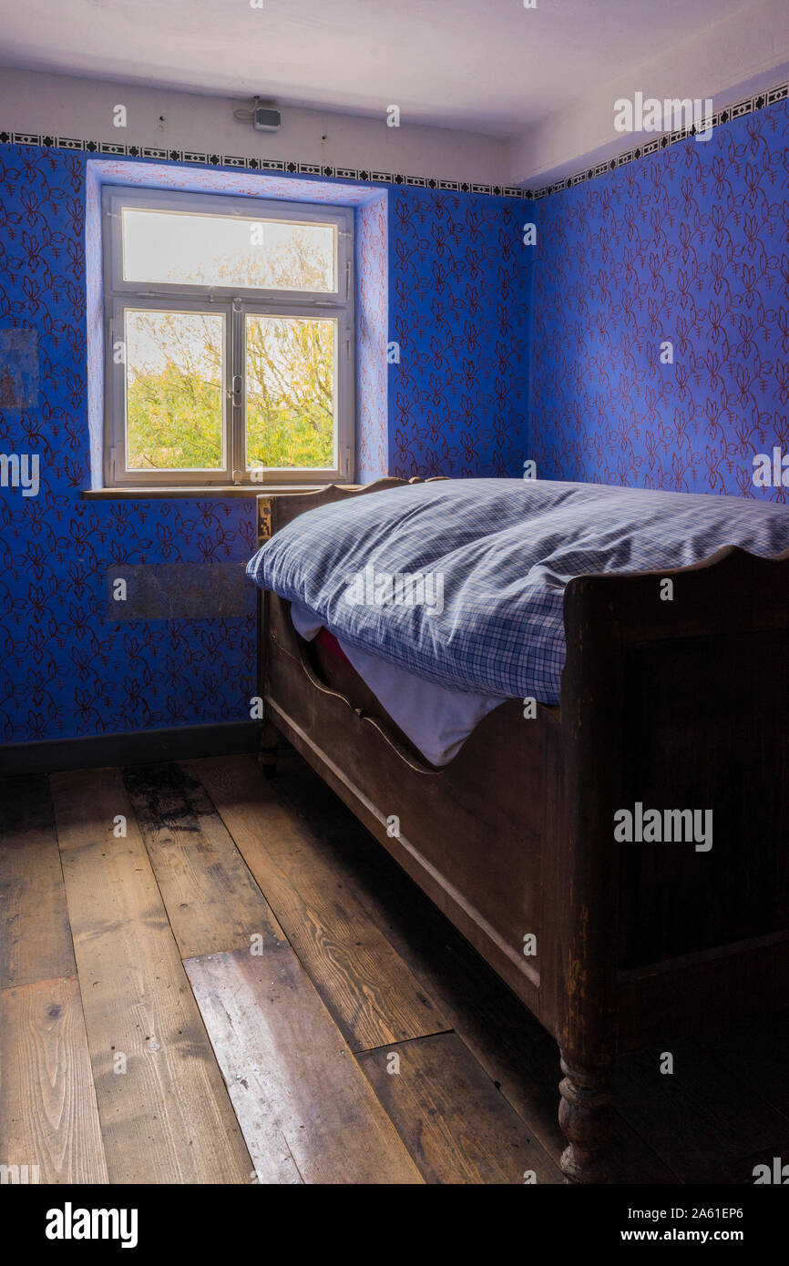 Medieval house interior peasant High Resolution Stock Photography and ...