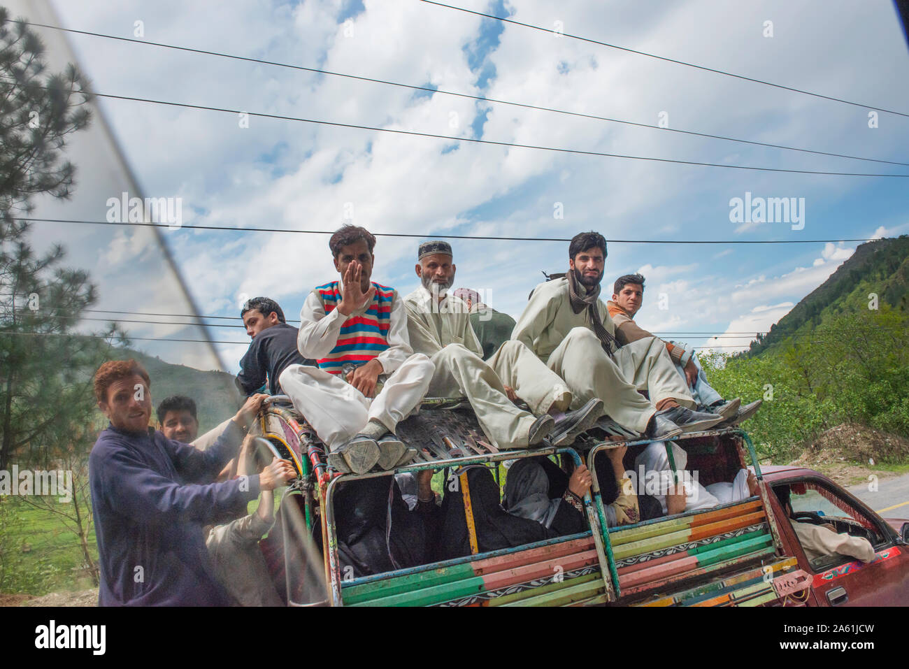 Pakistan public transport hi-res stock photography and images - Alamy