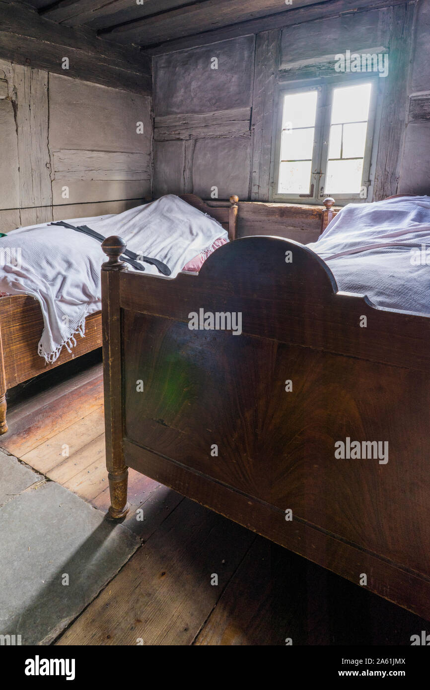 Medieval peasant house hi-res stock photography and images - Alamy