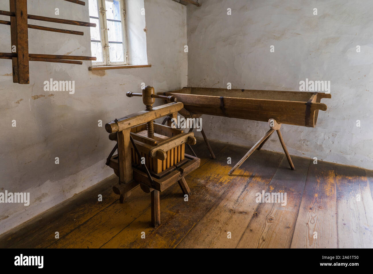 Laundry press hi-res stock photography and images - Alamy